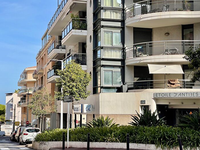 Appartement à vendre - Antibes, Coeur de ville - 2 pièces - 1 chambre