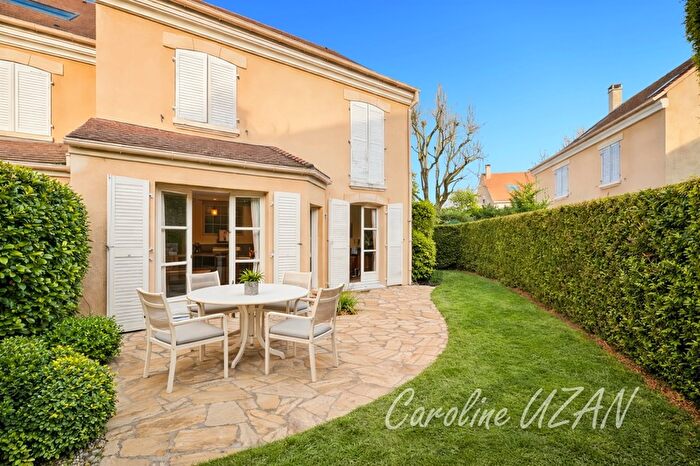 Maison à vendre - Rueil-Malmaison, Buzenval - 6 pièces - 4 chambres