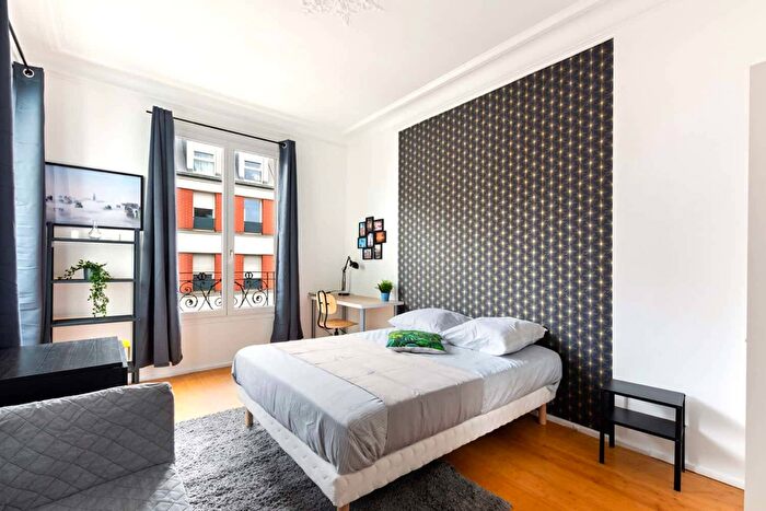 Appartement 1 pièce à louer à Cité Pierre et Marie Curie, Ivry-sur-Seine