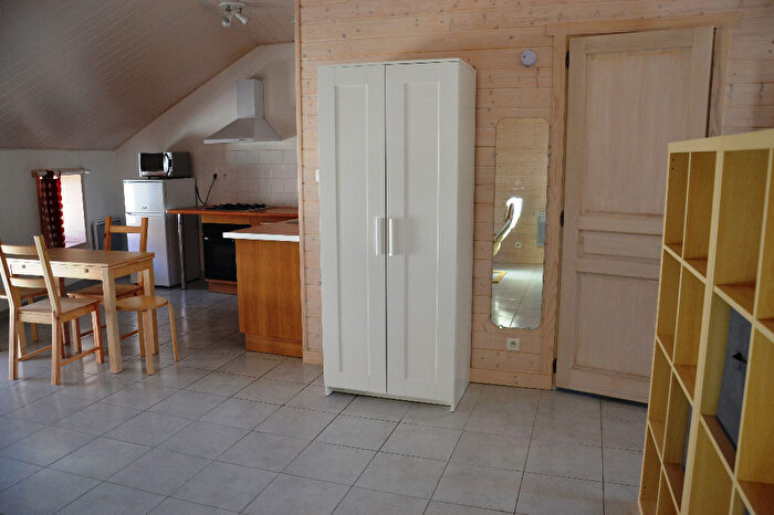 Appartement à louer - Yssingeaux - 1 pièce