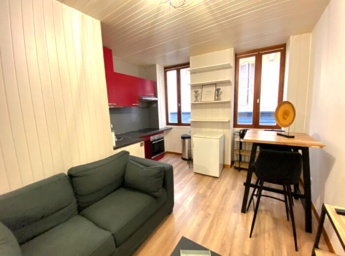 Appartement à louer - Aix-les-Bains, Centre-ville - 1 pièce