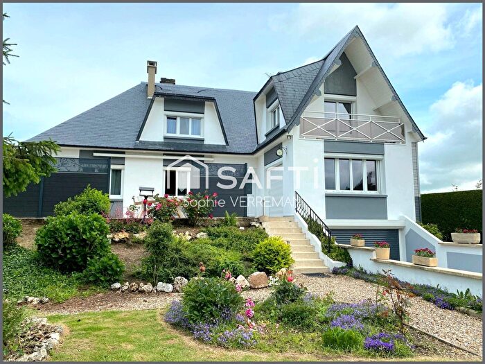 Maison à vendre - Morgny-la-Pommeraye - 6 pièces - 5 chambres