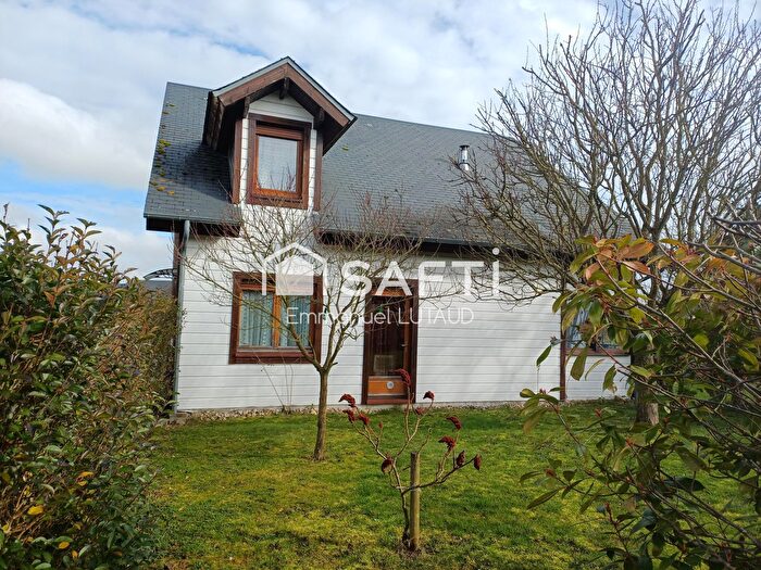 Maison à vendre - Cloyes-sur-le-Loir - 6 pièces - 3 chambres