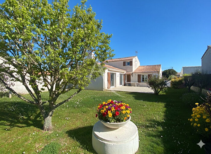 Maison à vendre - Barbâtre - 5 pièces - 3 chambres