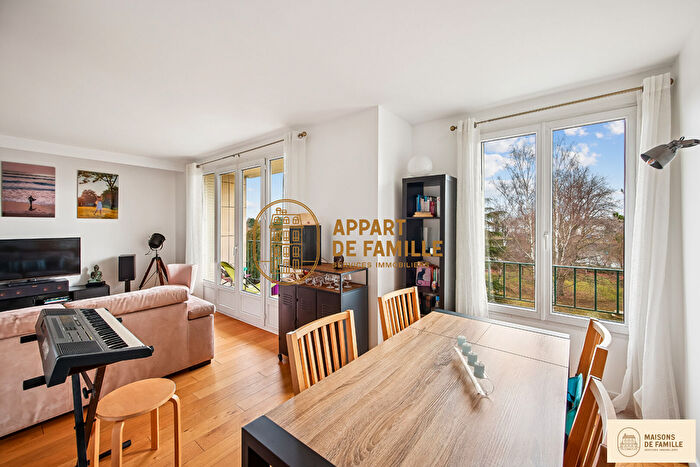Appartement 5 pièces à Chatou, Est, à vendre