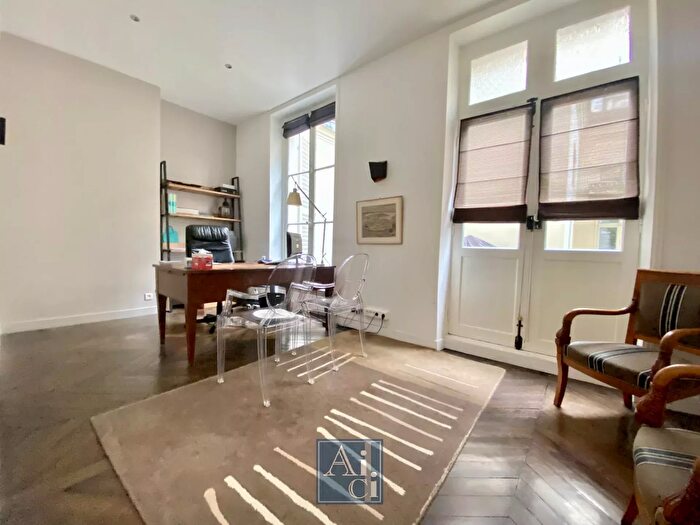 Appartement à vendre - Paris e , Dauphine - 3 pièces - 2 chambres