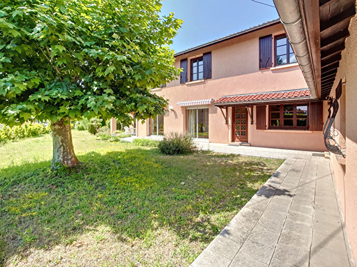 Maison à vendre - Reyrieux - 6 pièces - 3 chambres