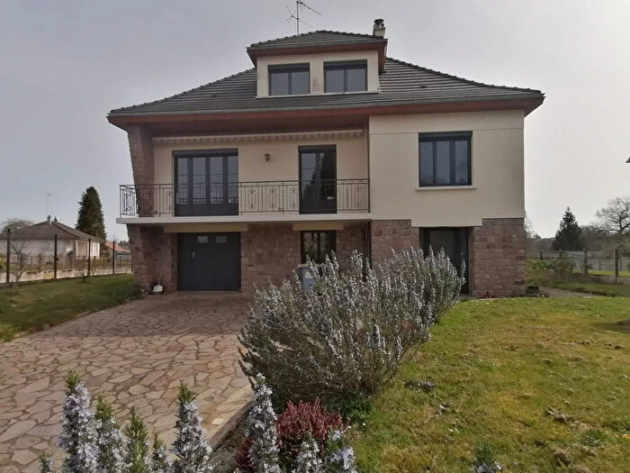 Maison à vendre - La Souterraine - 6 pièces - 4 chambres