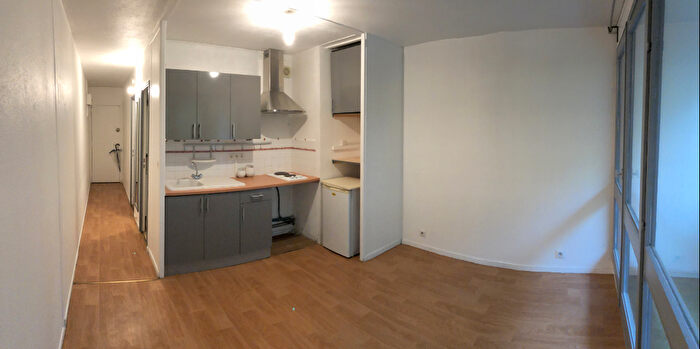 Appartement à louer - Aix-en-Provence, Les Milles - 2 pièces - 1 chambre