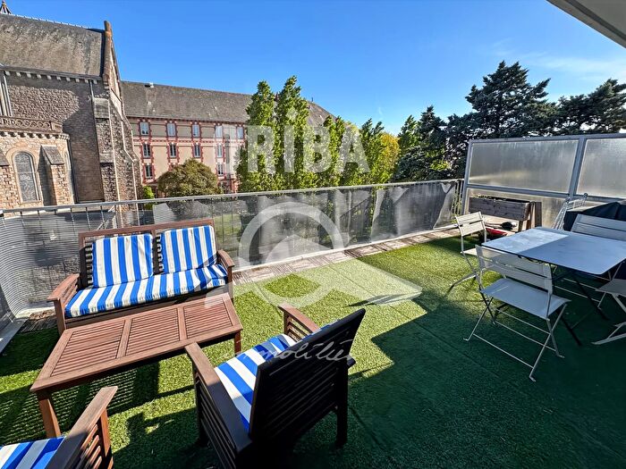 Appartement 4 pièces à Nantes, Longchamp, Rond-Point de Rennes, Perverie, Américains, à vendre