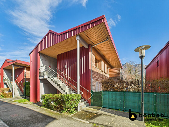 Appartement à vendre - Chambéry, Le Vieux - 3 pièces - 2 chambres