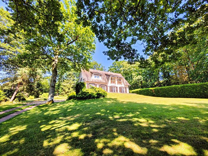 Maison 7 pièces à vendre à Jouars-Pontchartrain