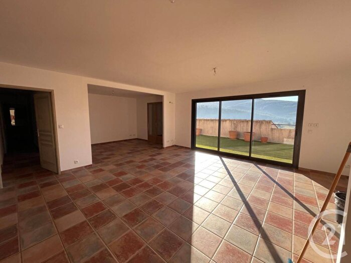 Maison à louer - Cuges-les-Pins - 4 pièces - 2 chambres