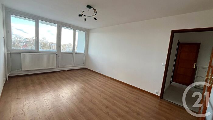 Appartement à louer - Trappes, La Plaine de Neauphle - 3 pièces - 2 chambres