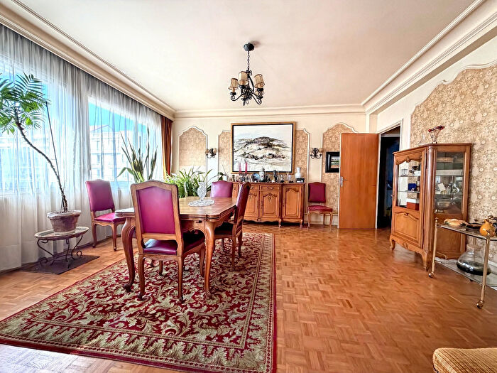 Appartement à vendre - Clermont-Ferrand, Jaude, Fontgiève Saint-Alyre - 8 pièces - 4 chambres