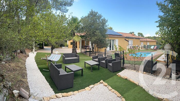 Maison à vendre - Rocbaron - 6 pièces - 4 chambres