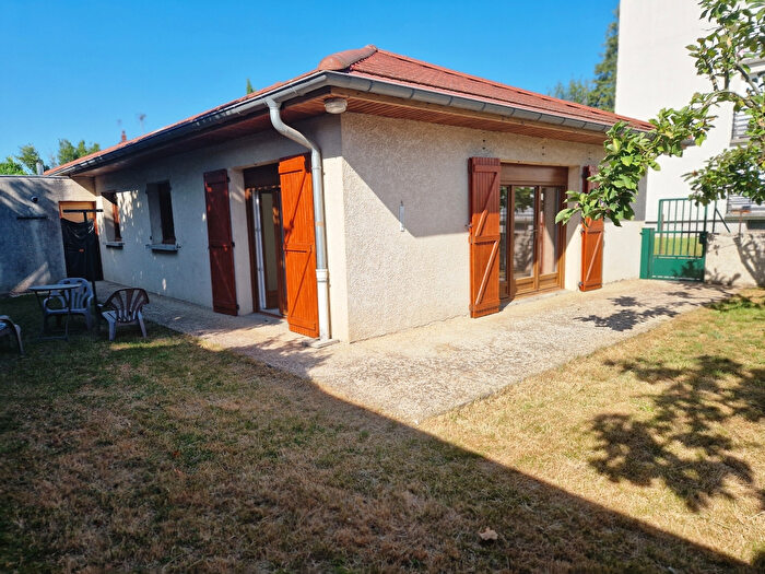 Bourg-en-Bresse, Gare, Peloux-Mail, Citadelle : Maison 4 pièces à louer
