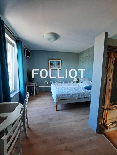 Appartement à louer - ZAC-Centre Ville, Dives-sur-Mer - 1 pièce