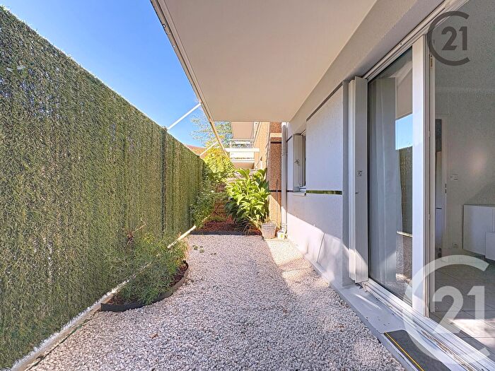 Appartement à vendre - Combs-la-Ville, République - 2 pièces - 1 chambre