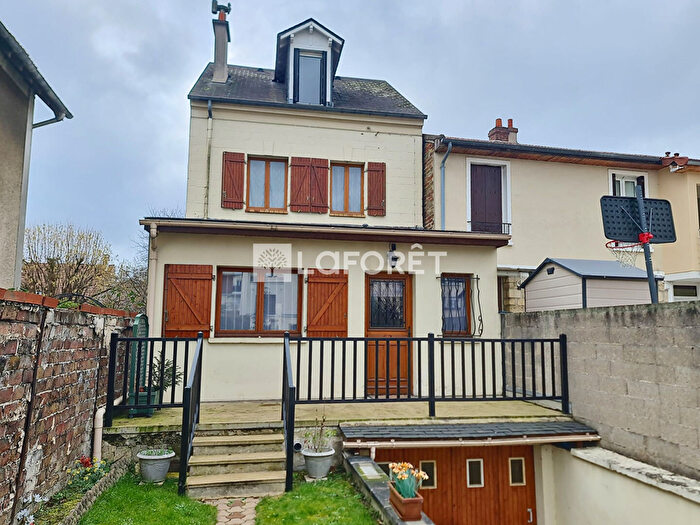 Maison à vendre - Saint-Ouen-lAumône, Eglise - 5 pièces - 4 chambres