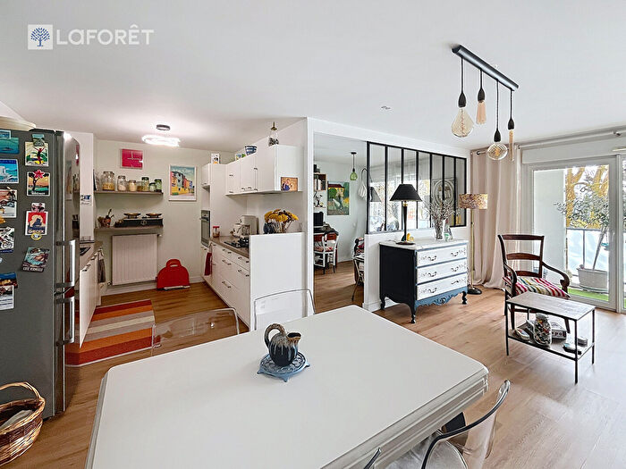 Appartement à vendre - Lorient, Centre-ville - 4 pièces - 2 chambres