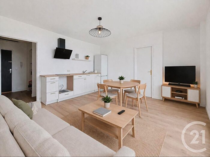 Appartement 3 pièces à vendre à Colombes, Henri Martin Estienne dOrves
