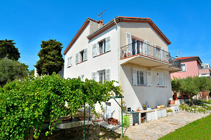 Maison à vendre - Villeneuve-Loubet, Plage - 5 pièces - 2 chambres