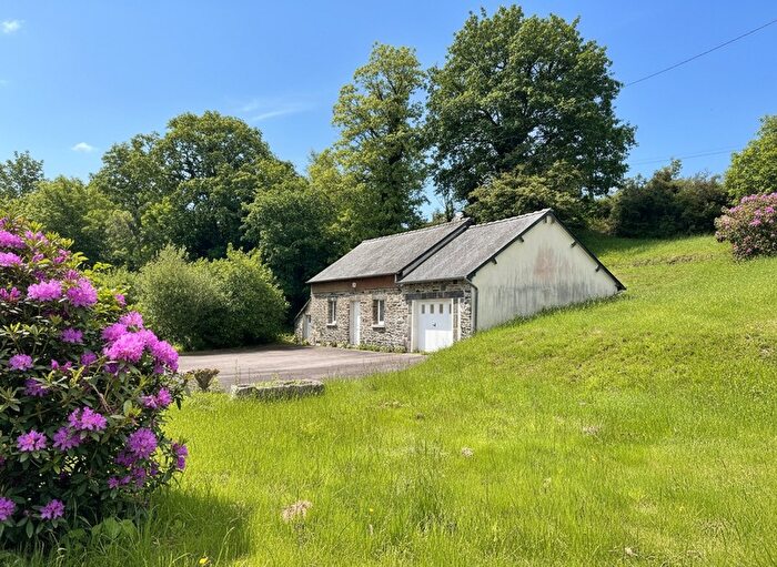 Saint-Nicolas-du-Pélem - Maison 6 pièces à vendre
