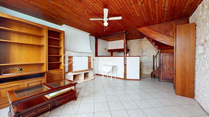 Maison à vendre - Saint-Porchaire - 2 pièces - 1 chambre