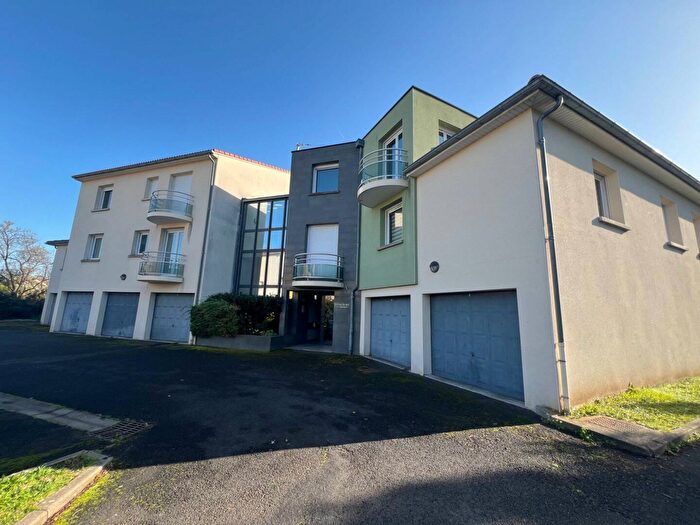 Appartement à louer - La Fontaine du Bac, Clermont-Ferrand - 3 pièces - 2 chambres