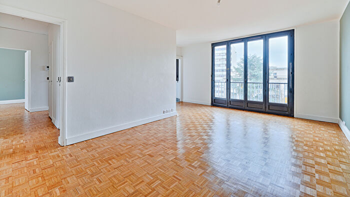 Appartement à louer - Paris e , Violet, Commerce - 4 pièces - 3 chambres