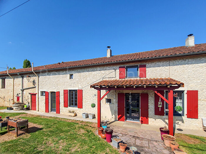 Maison à vendre - La Faye - 8 pièces - 5 chambres