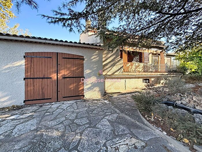 Maison à vendre - Marignane, Pas-de-Lanciers - 9 pièces - 6 chambres