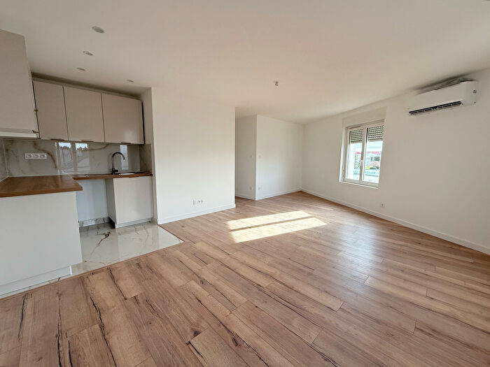 Appartement à vendre - Bourges, Centre-ville, Charlet, Lahitolle, Pignoux, Sembat - 3 pièces - 2 chambres