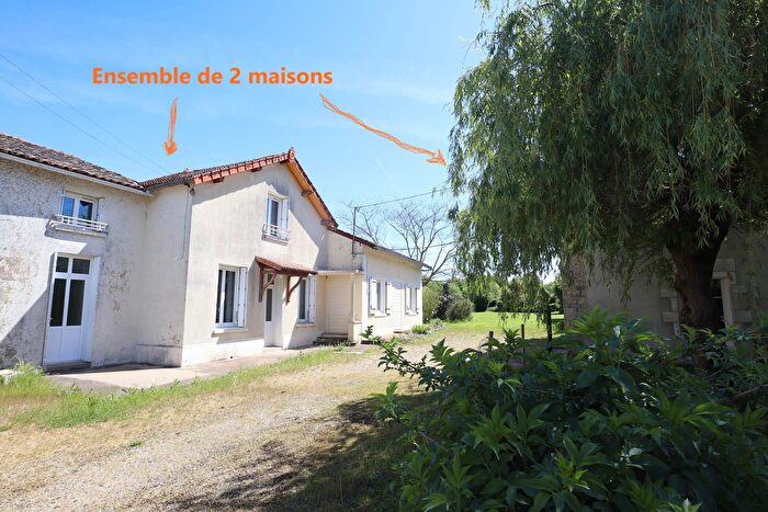 Maison 10 pièces à vendre - Sauzé-Vaussais