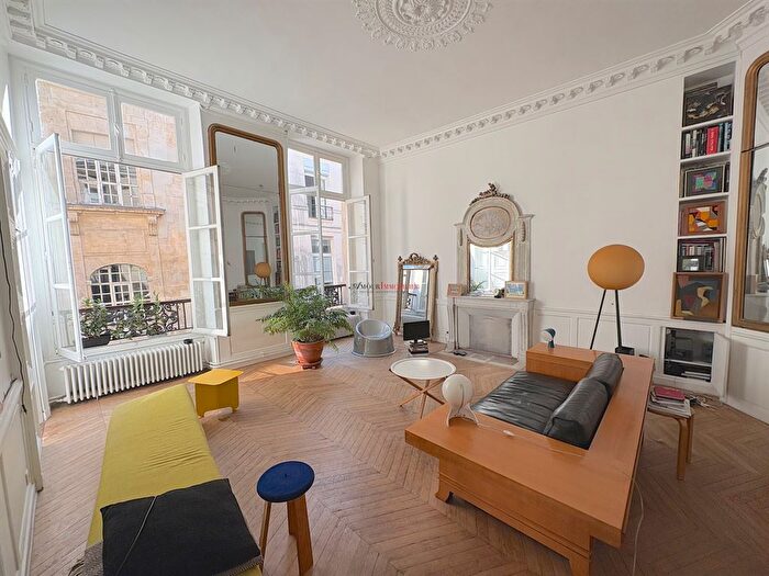 Appartement 4 pièces à Paris 1er, Vendôme, à vendre