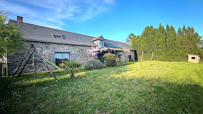 Maison à vendre - La Cornuaille - 7 pièces - 4 chambres