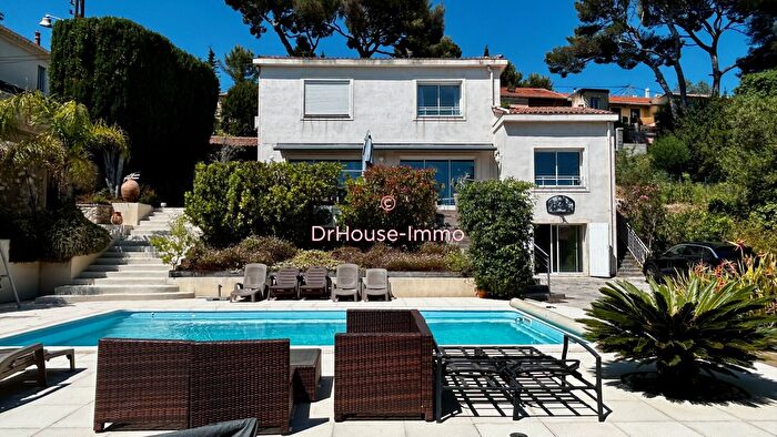 Maison 7 pièces à vendre à Toulon, Valbourdin