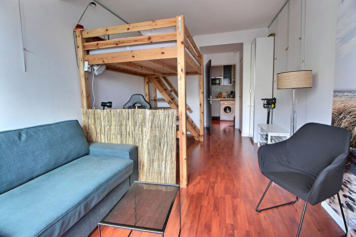 Saint-Cloud, Coteaux, Bords de Seine : Appartement 1 pièce à louer