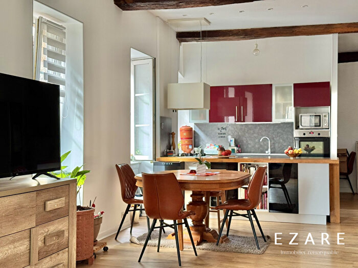 Appartement à vendre - Beaune, Centre-ville - 4 pièces - 3 chambres