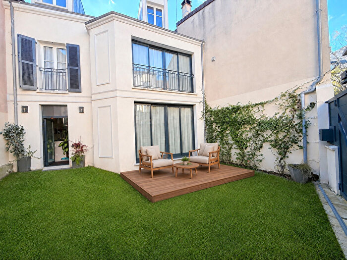 Rueil-Malmaison, Coeur de Ville : Maison 4 pièces à vendre