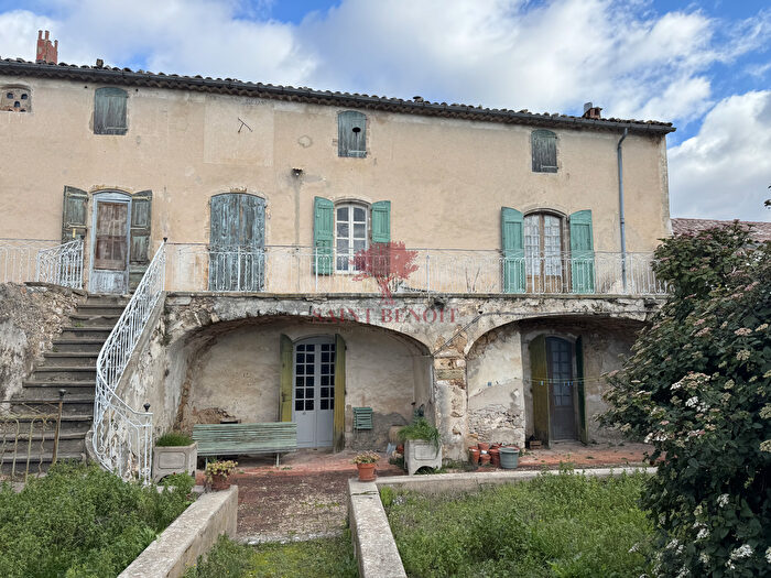 Maison à vendre - Montpeyroux - 9 pièces - 5 chambres