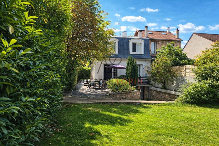 Maison à vendre - Chatou - 8 pièces - 5 chambres