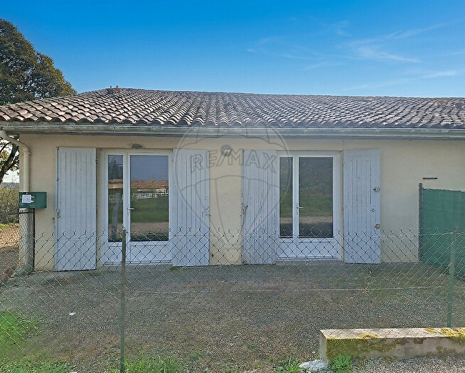 Maison à louer - Bazas - 4 pièces - 3 chambres