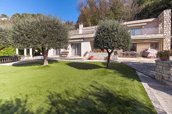 Maison à vendre - La Gaude - 5 pièces - 4 chambres