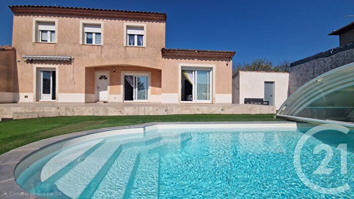 Maison à vendre - Milhaud - 5 pièces - 4 chambres