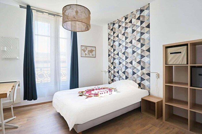 Appartement 1 pièce à Centre Ville, Reims, à louer