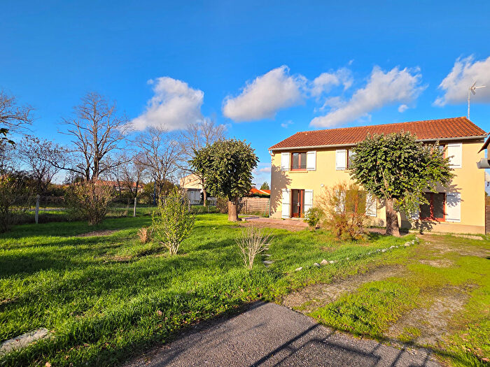Maison à louer - Saint-Affrique-les-Montagnes - 4 pièces - 3 chambres