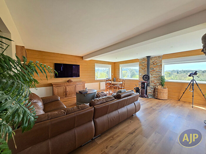 Maison à vendre - Saint-Jean-Brévelay - 6 pièces - 3 chambres