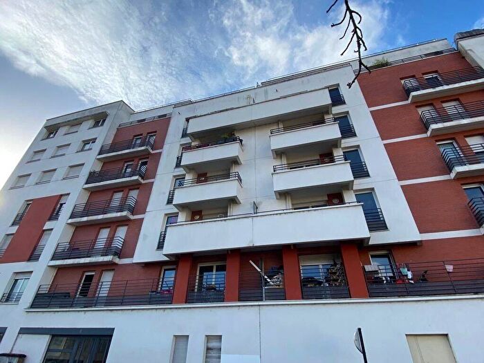 Appartement à louer - République-Gare-Porte de Paris, Saint-Denis - 3 pièces - 2 chambres